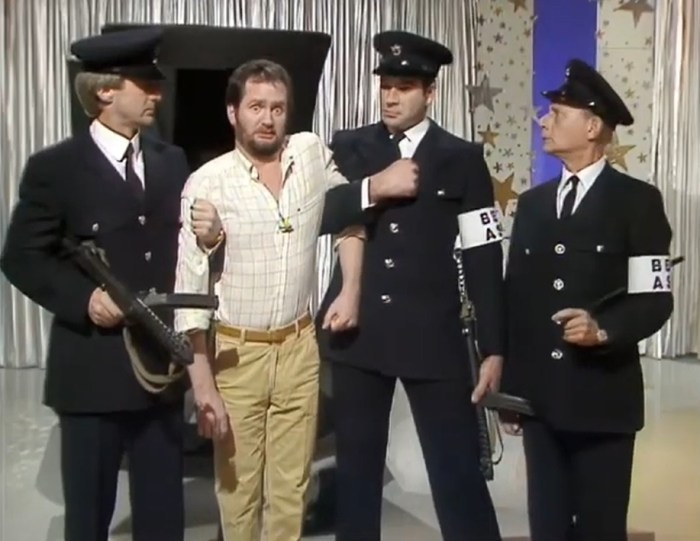 Back to Christmas 1983 (26th December 1983) | Archive Television Musings